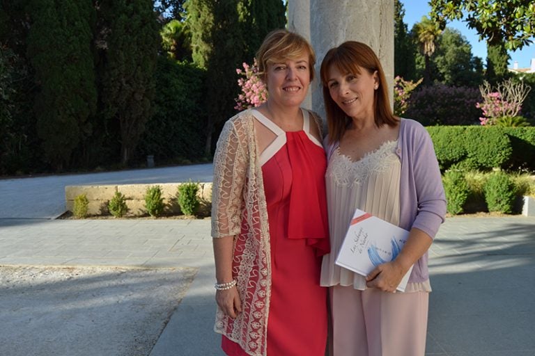 Pilar Ferrer presenta en el Cuarto Real su libro-amuleto, ‘Las sábanas ...