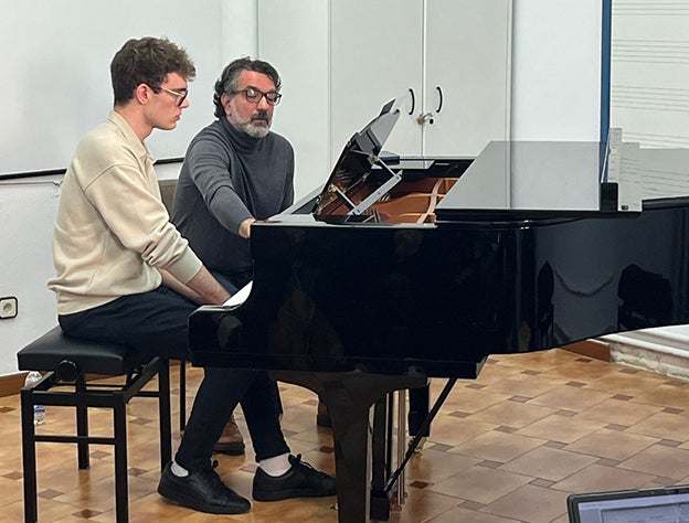 Concierto de piano de Abel Delgado Vallejo en Porcuna, a beneficio de ...